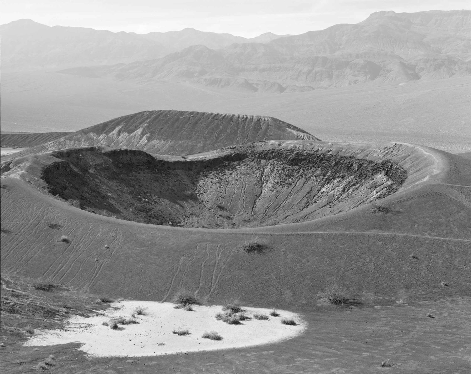 Chasing divinity in the Mojave Desert - Morán Morán